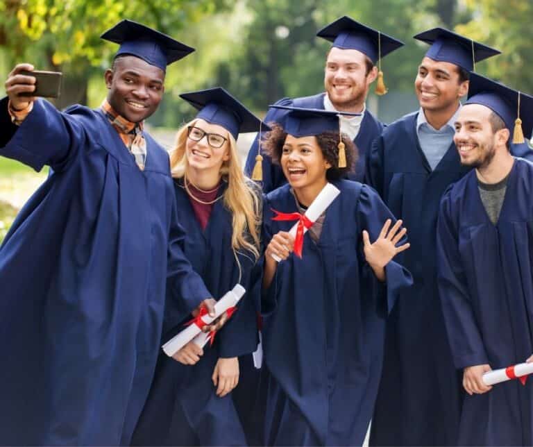 What Are Fellowships? A Guide for College Students - The Scholarship System